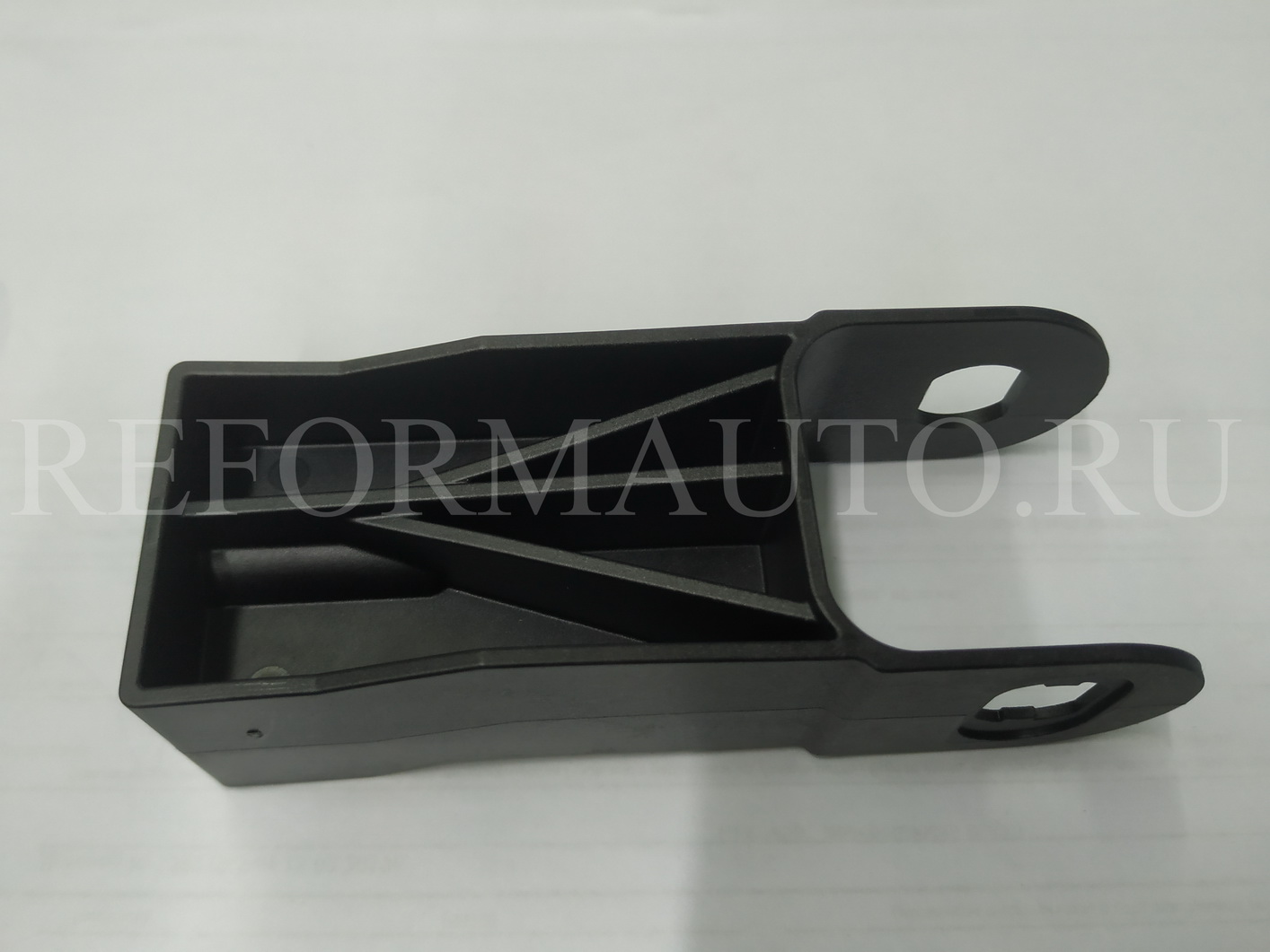 7P0121079B купить запчасть по низкой цене